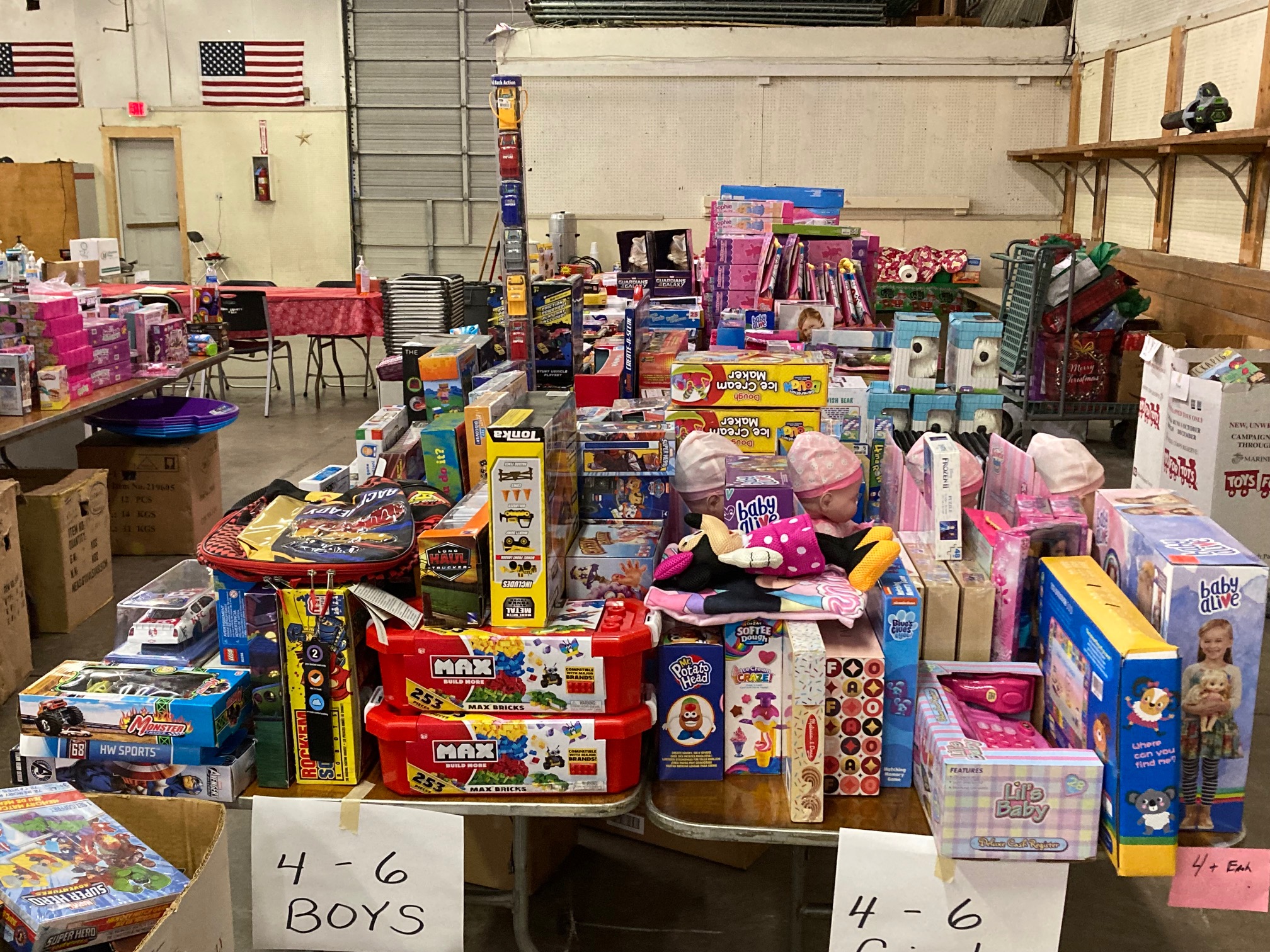 A Community Christmas